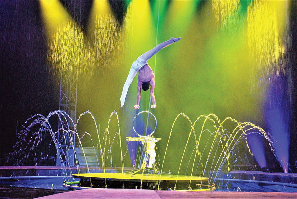 Cirque Italia brings its Broadway-style Water Circus to town - Metro Weekly