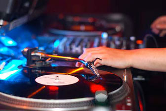 DJ SPIN-OFF - Metro Weekly