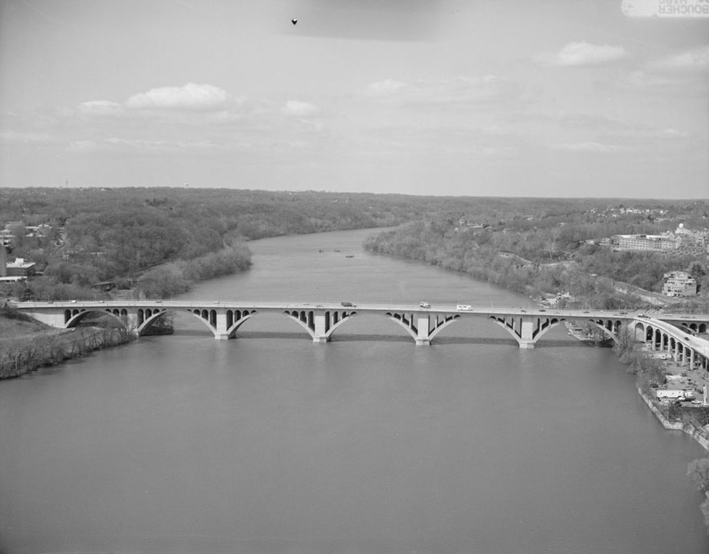 SIDEBAR-Key-Bridge-LOC-HABS-1992-courtesy-of-DC-Preservation-League ...