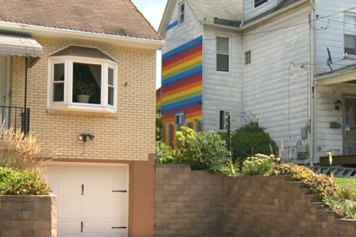 Lesbian Rainbow House 2 - Metro Weekly