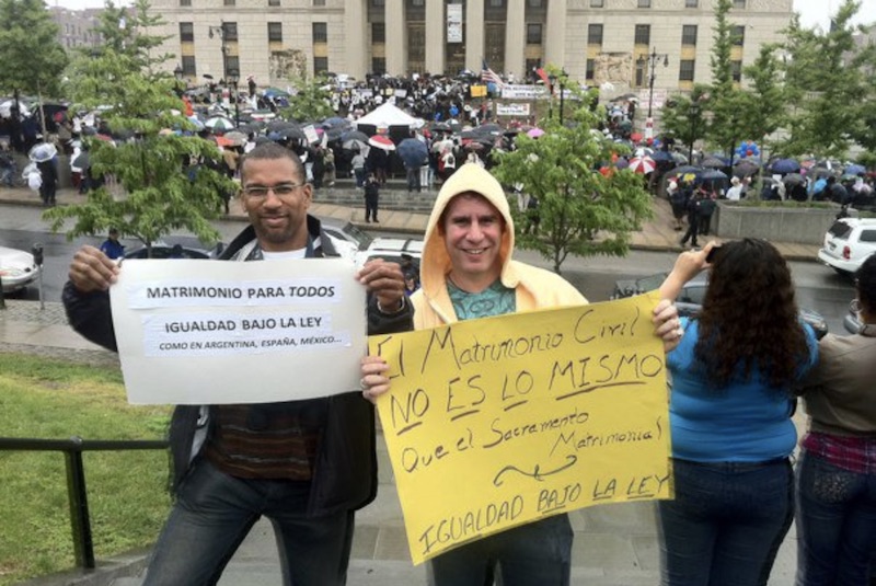 Chris Cooper counter-protest – Metro Weekly