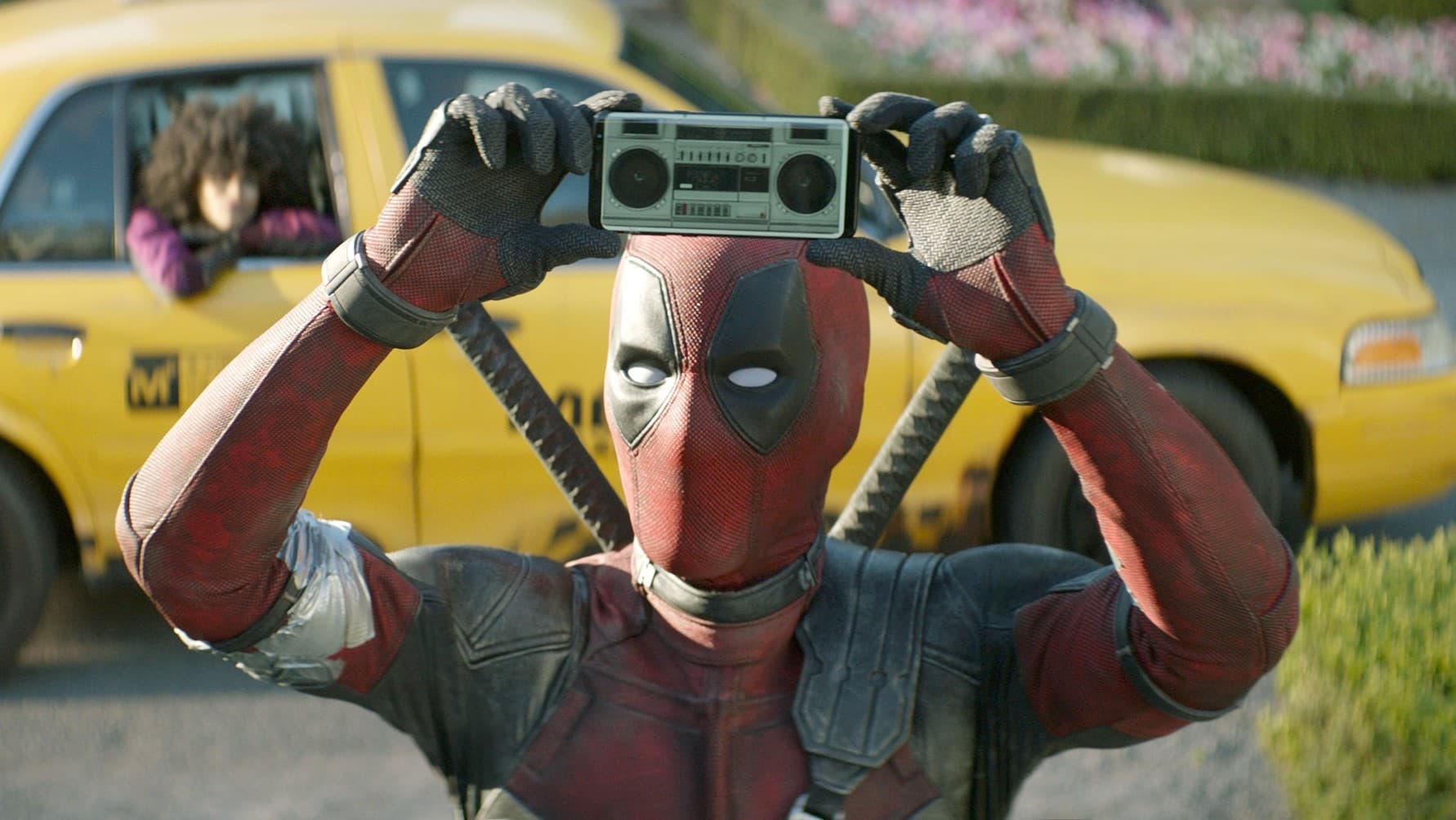 Ryan Reynolds 'very much wants' Marvel to let Deadpool be bisexual